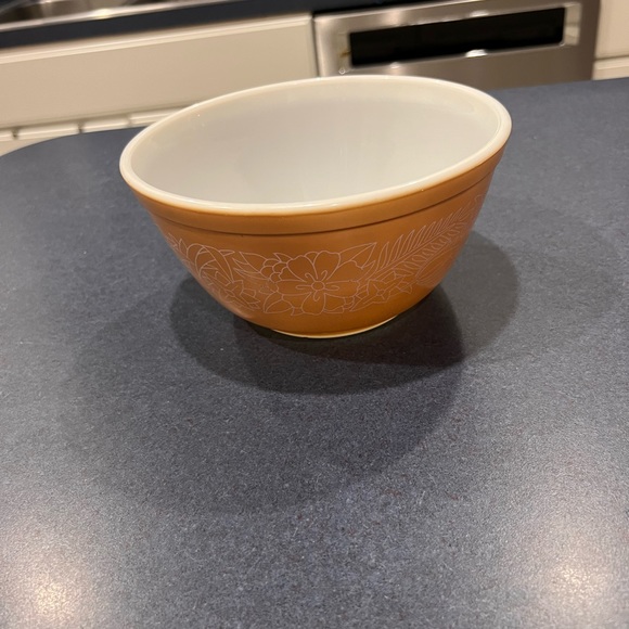 Pyrex | Kitchen | Vintage Pyrex Woodland Light Brown Mixing Bowl 42 5 L ...